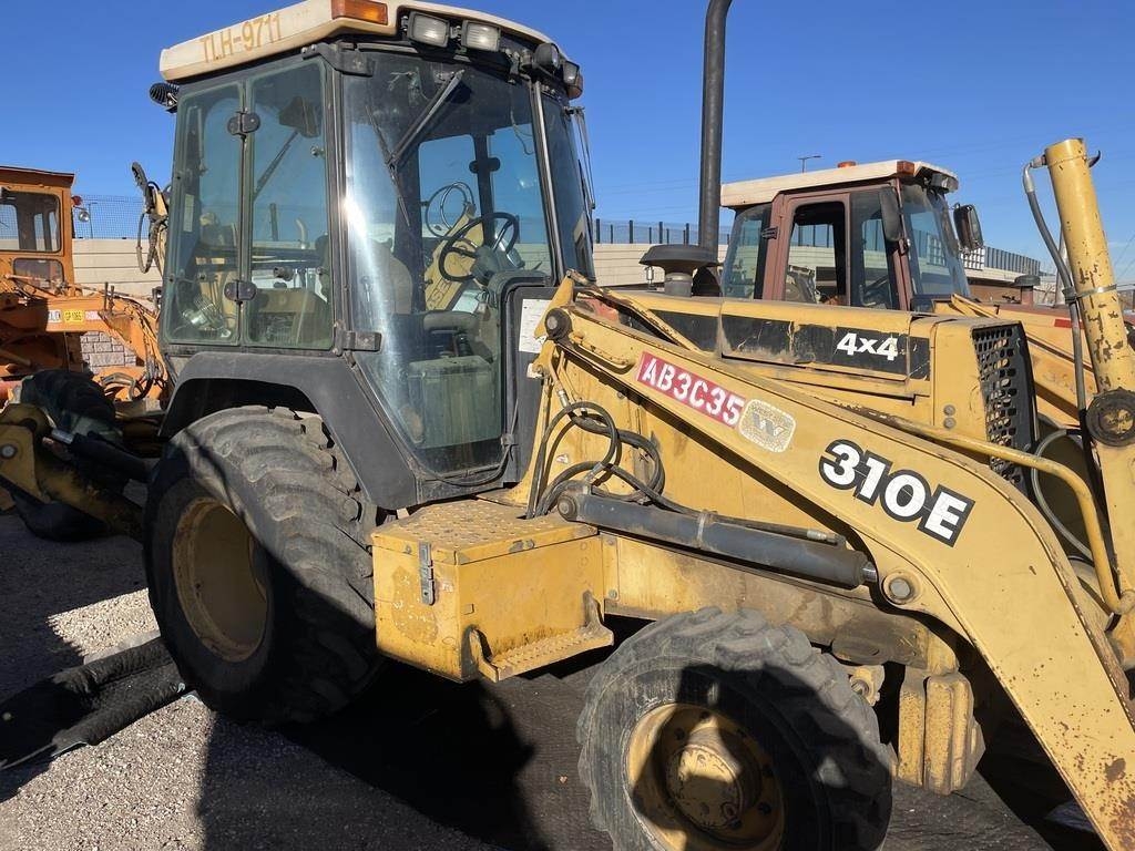 John Deere 310E