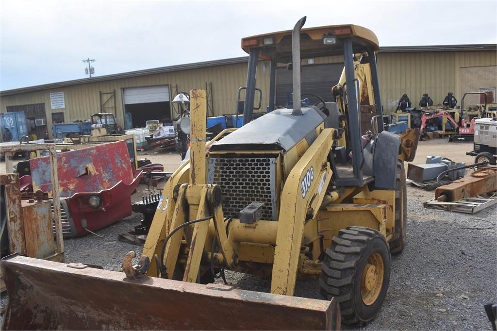 John Deere 310G