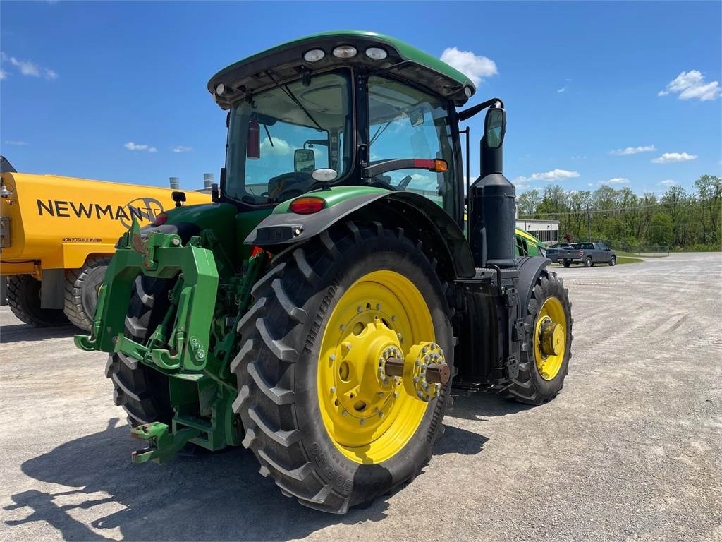 John Deere 8320R
