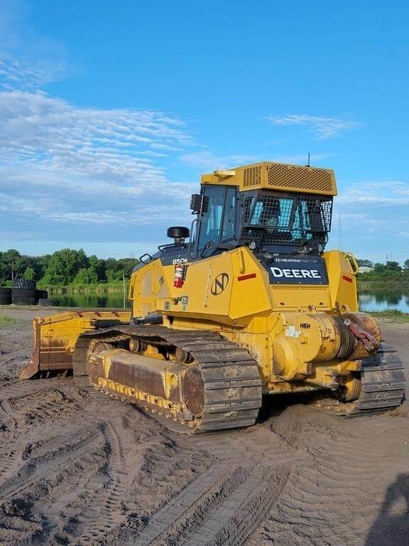 John Deere 850K WLT