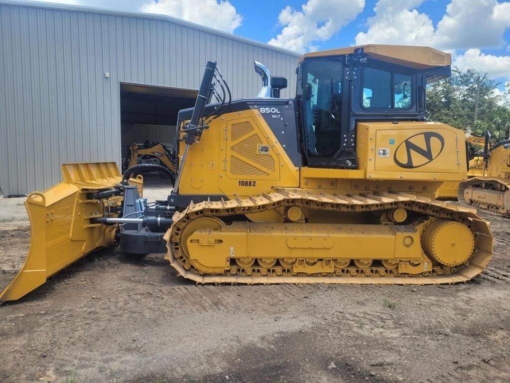 John Deere 850L WLT