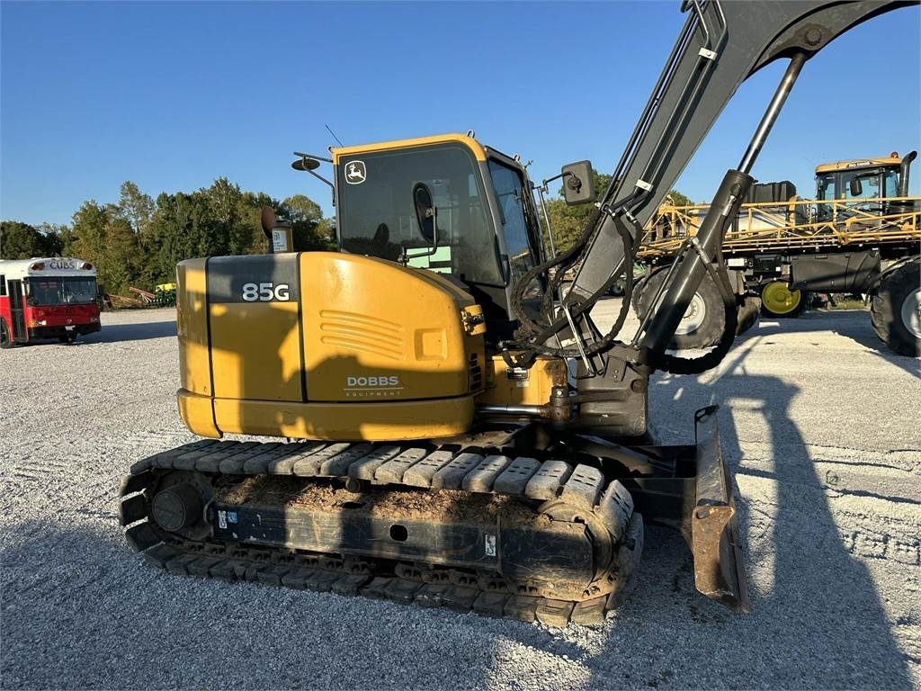 John Deere 85G