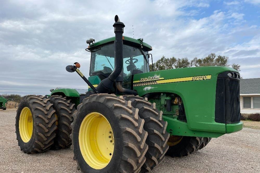 John Deere 9220