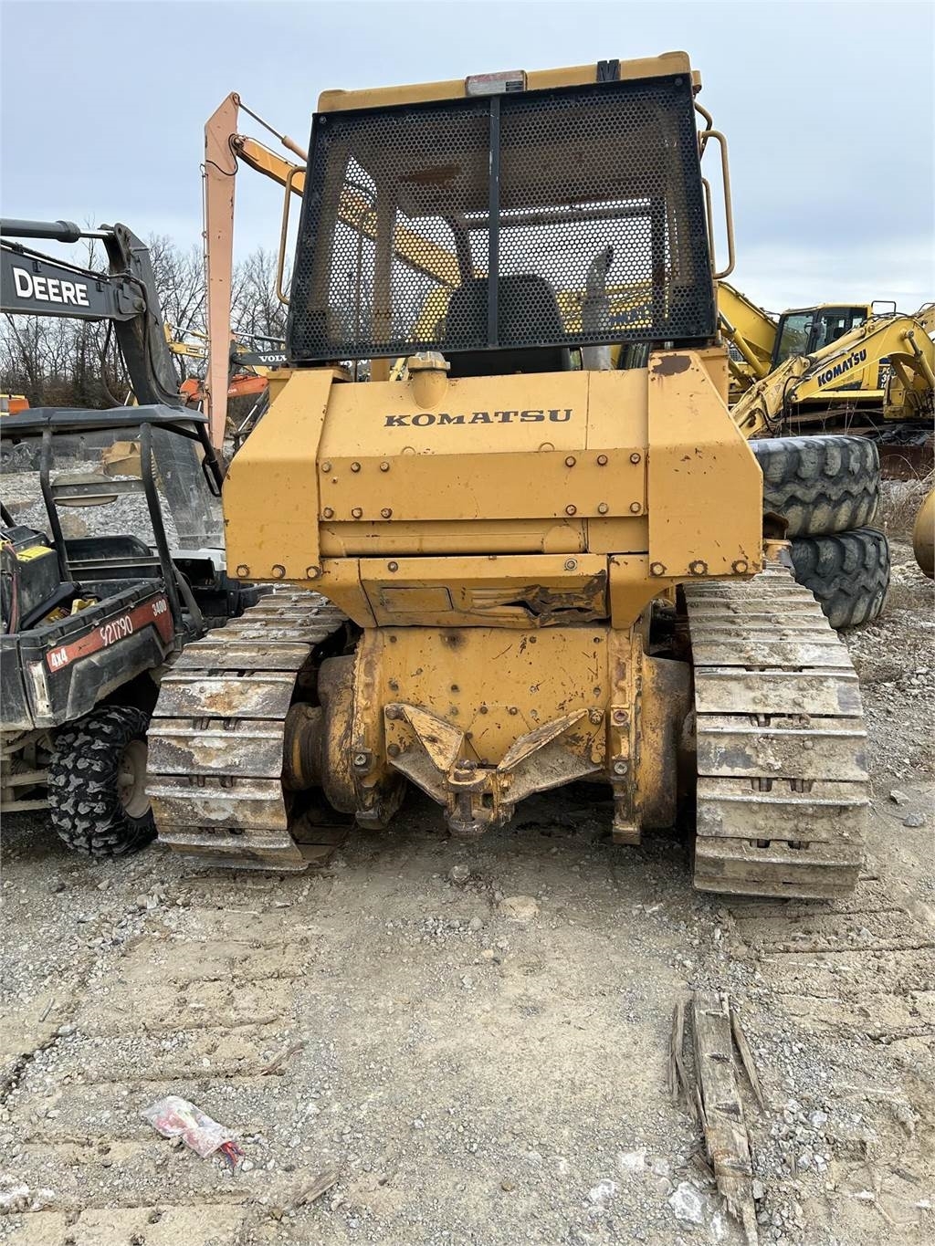 Komatsu D53A-17