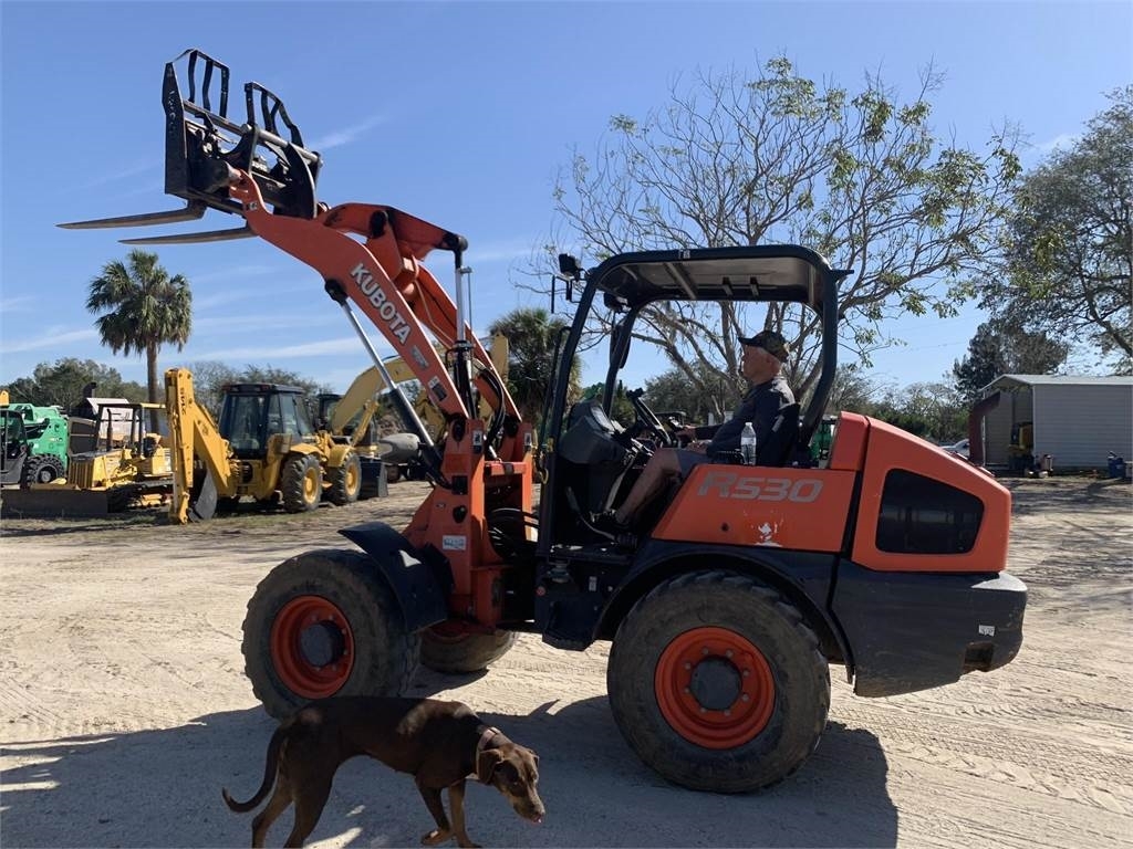 Kubota R530