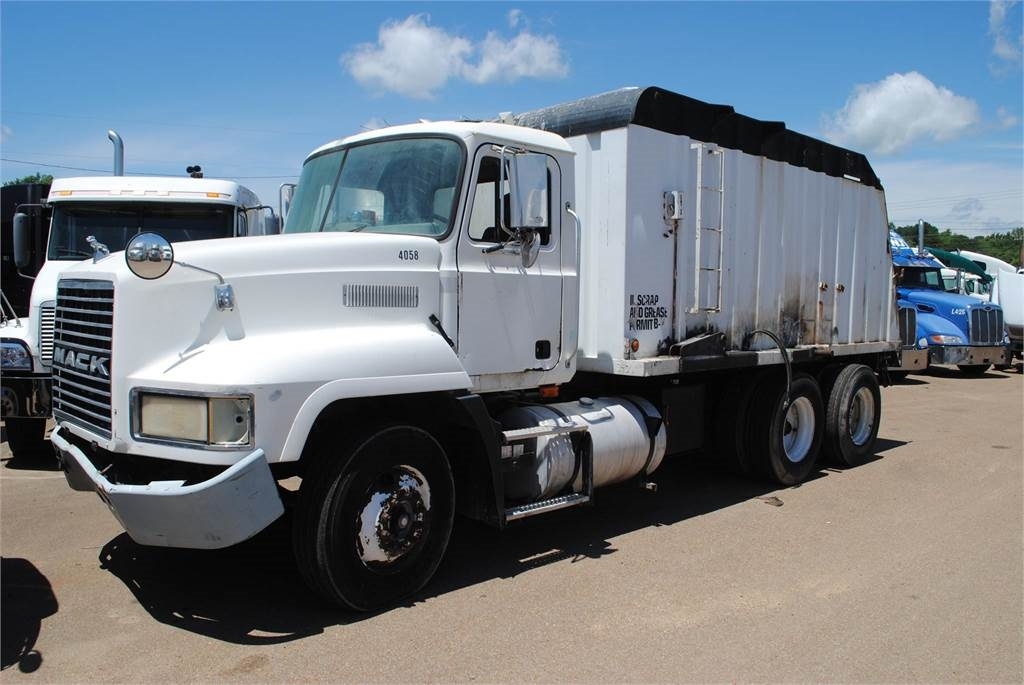 Mack Single Axle Dump Trucks & 1 Ton Dump Trucks | Ritchie List