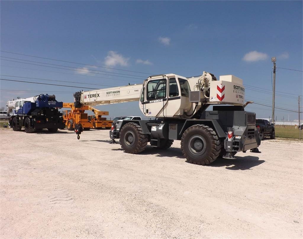 Terex RT230-2