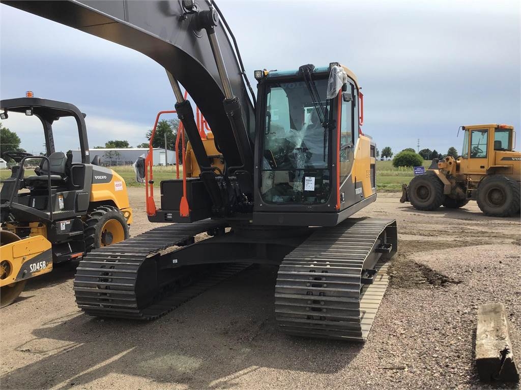 Volvo Used Trackhoes & Excavators For Sale | Ritchie List