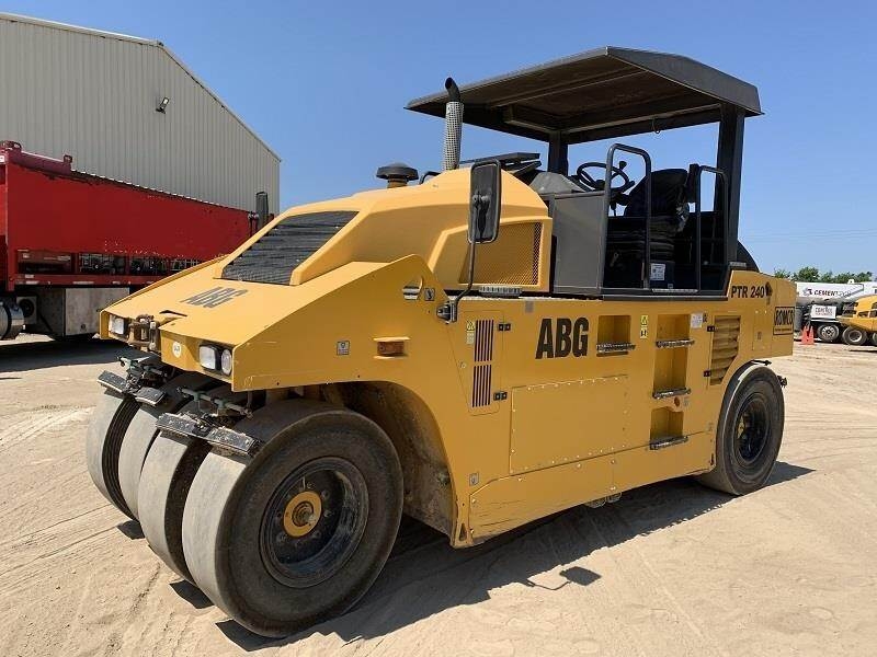 Volvo PTR240 | sn 352095 - Pneumatic tired rollers - Construction ...