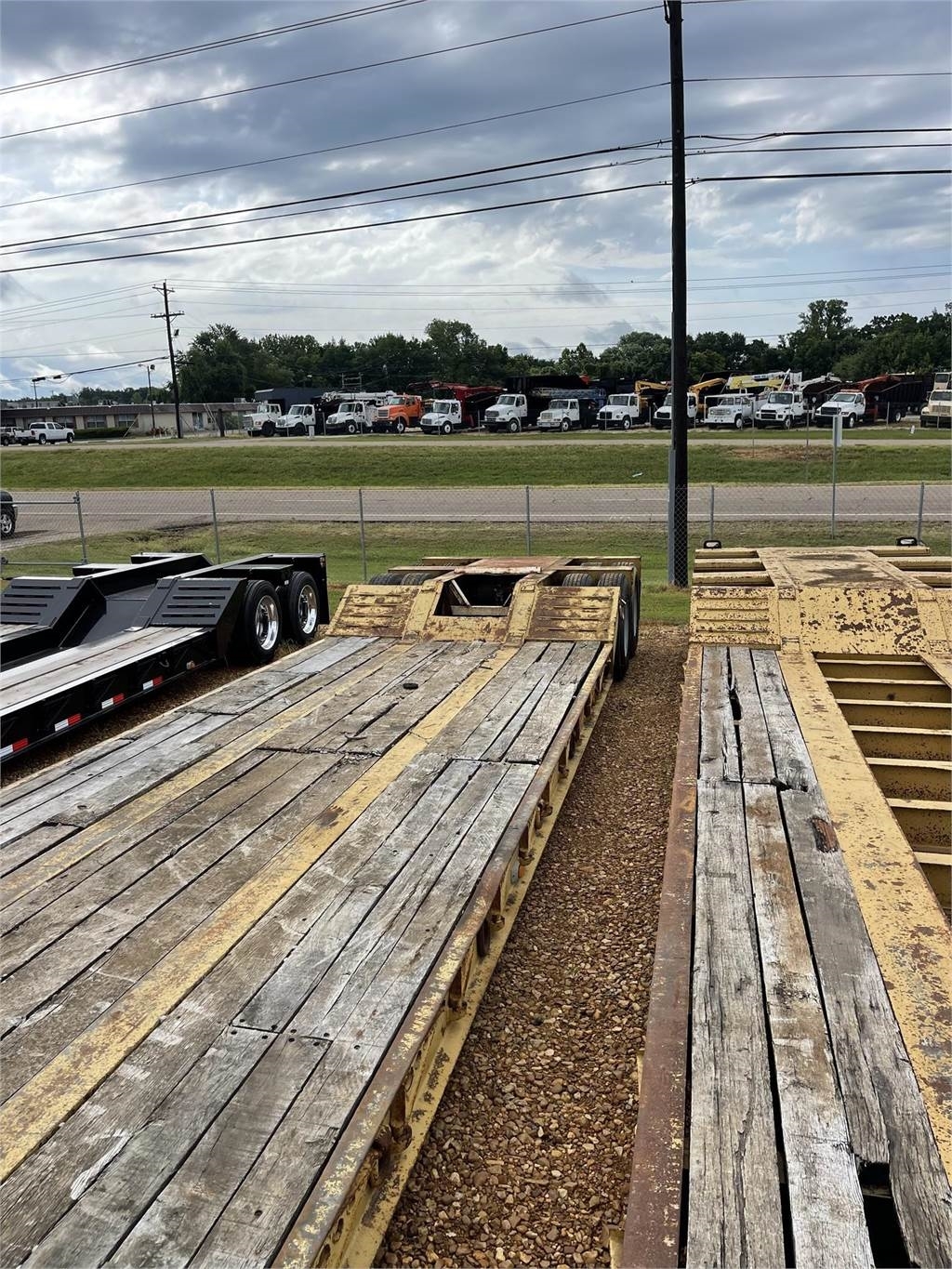 Witzco Folding Neck & Scissor Neck Trailers For Sale | Ritchie List