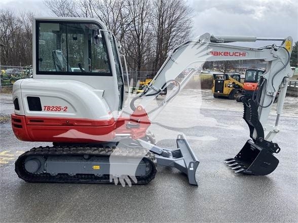 Takeuchi TB235-2