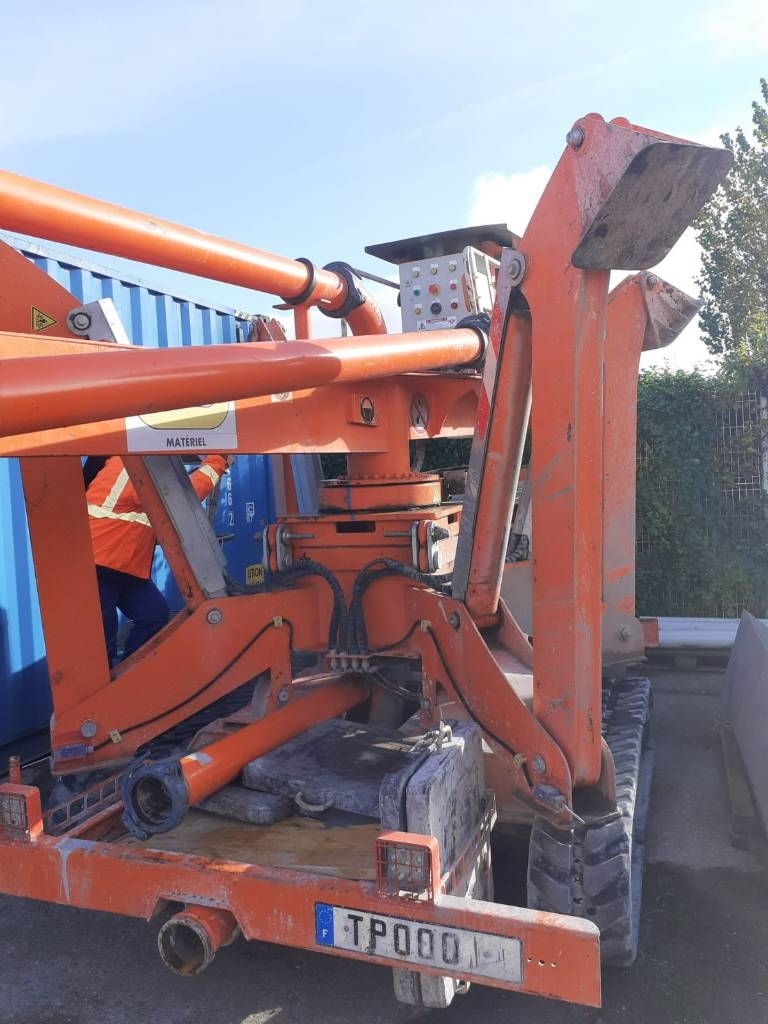 BOOM MAKINA BMDH12 CONCRETE MAST - Pompe à béton - Travaux Publics ...