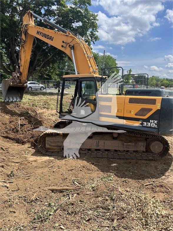 Hyundai HX330L