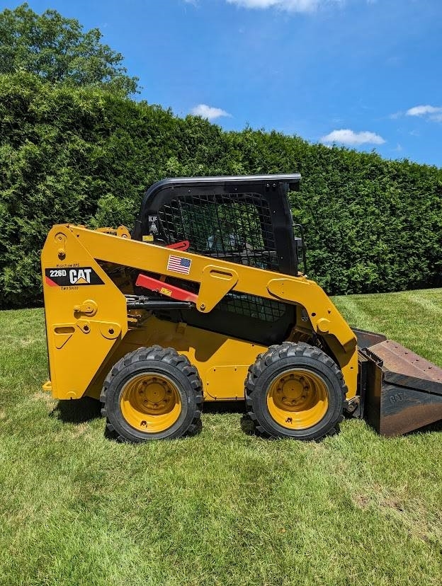 CAT 226 D