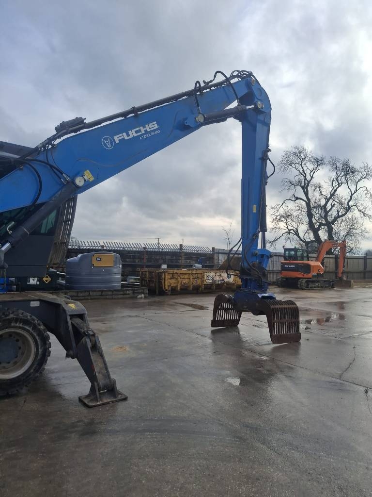 Fuchs MHL 331 - Material Handlers - Construction Equipment - Blue ...