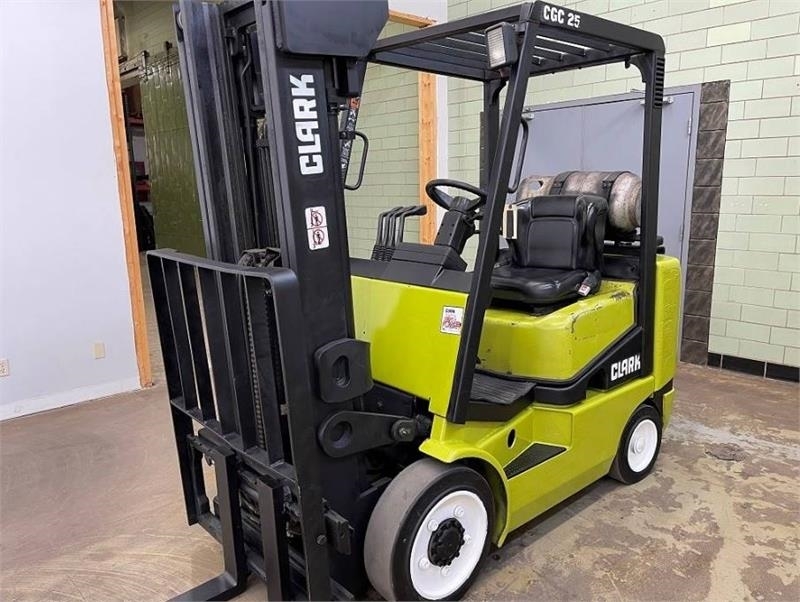 Clark CGC25