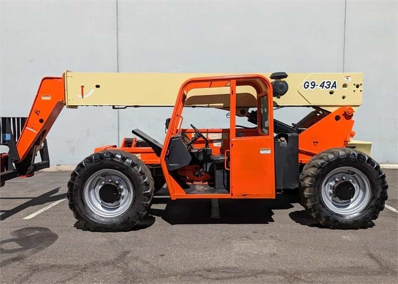 JLG Gradall G9-43A