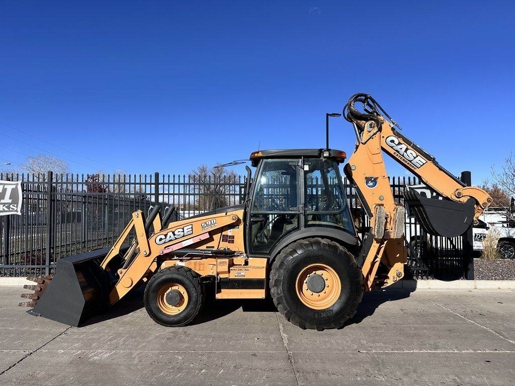 Case 590 Super N Backhoe