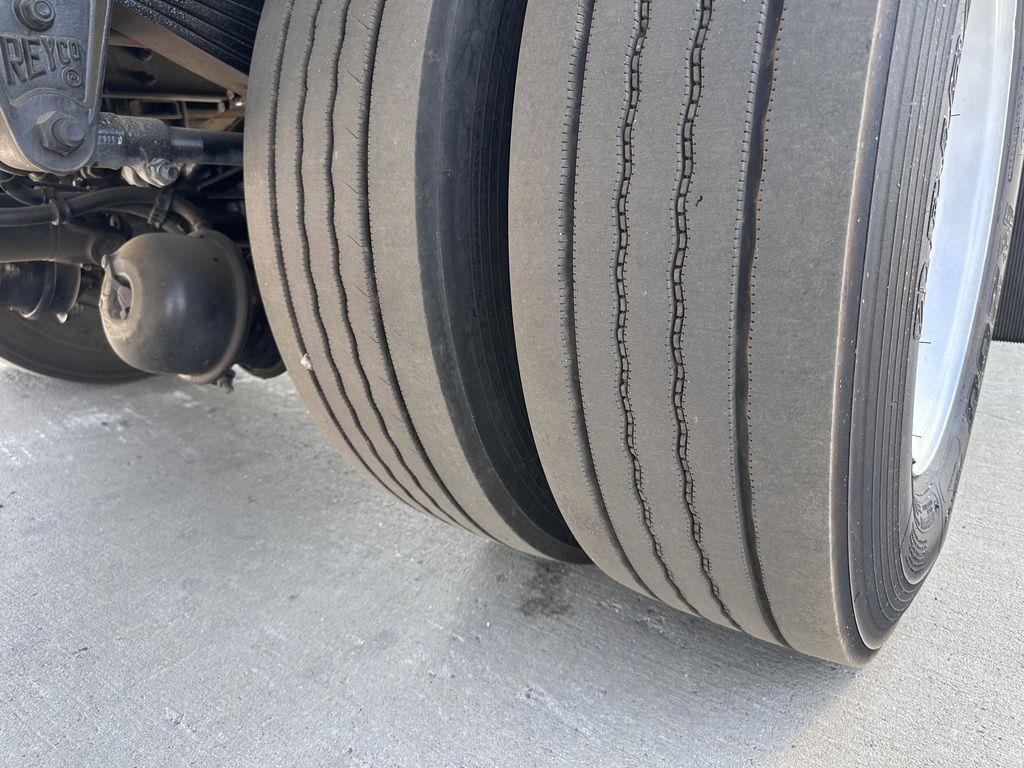 Kenworth T270 Box Truck, Diesel, Auto, Lift Gate