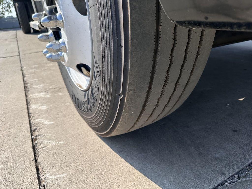 Kenworth T270 Box Truck, Diesel, Auto, Lift Gate