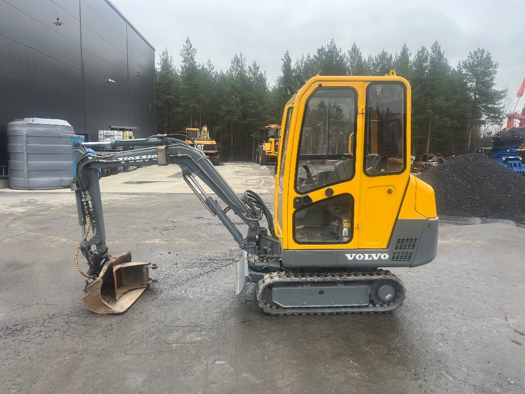 Volvo Pel-Job 265 / Marginaaliverollinen - Mini Excavators