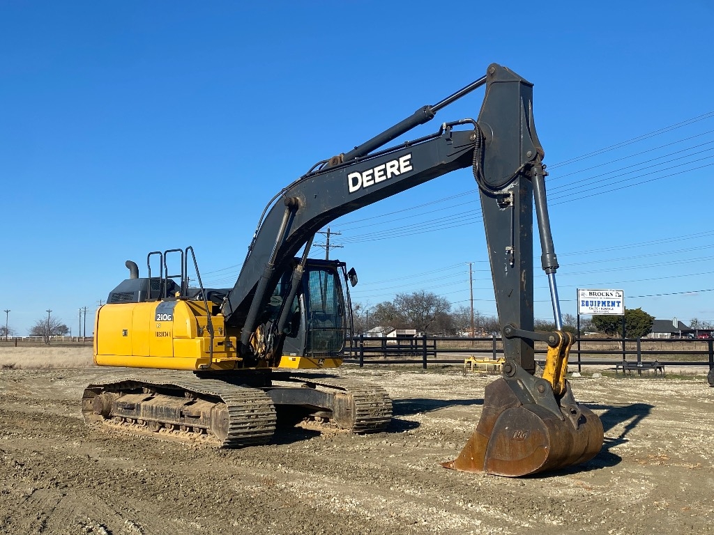 DEERE Used Trackhoes & Excavators For Sale | Ritchie List