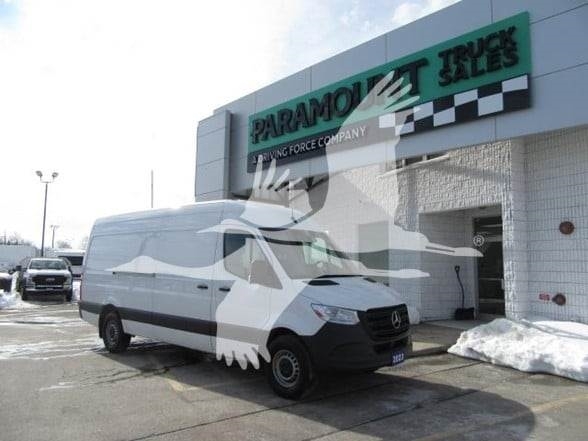 Mercedes-Benz SPRINTER 2500