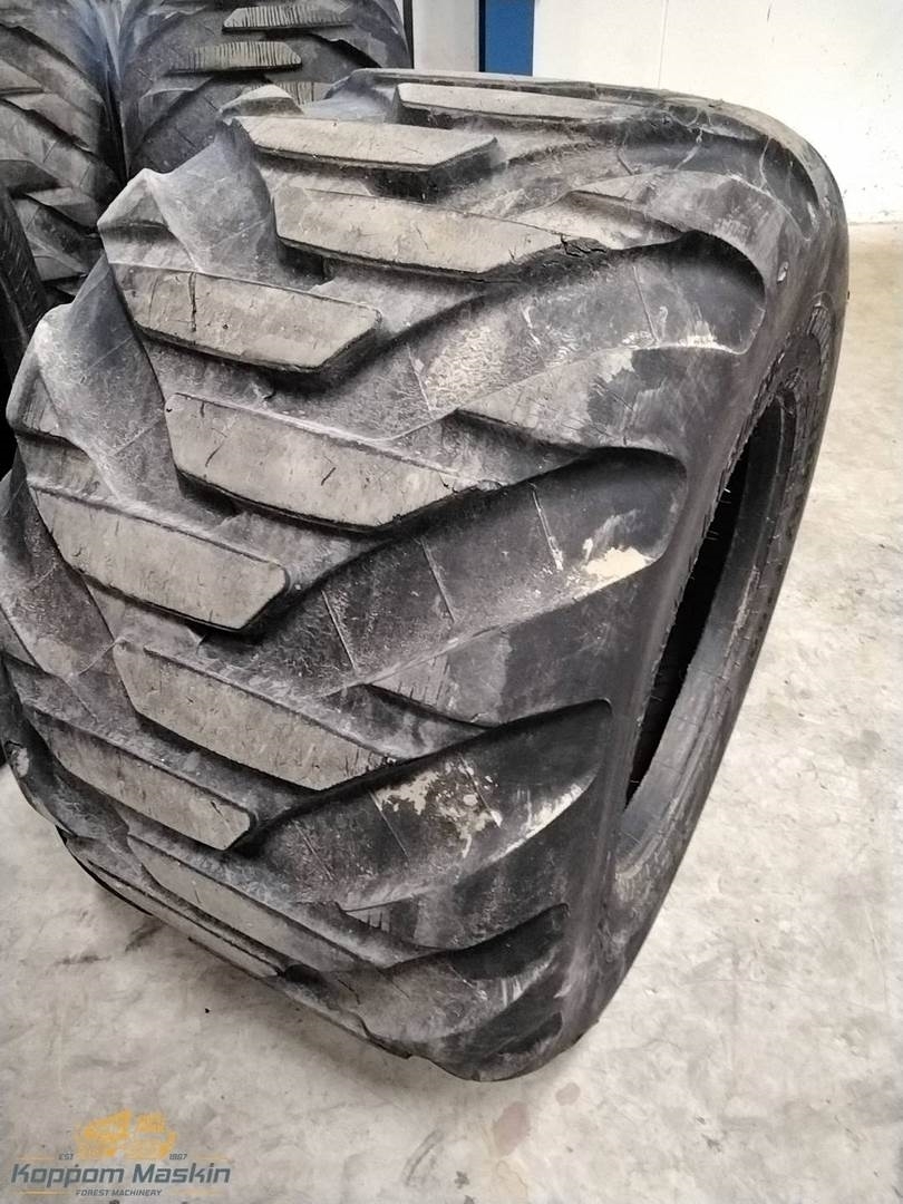 Trelleborg T480 800/40x26,5 - Däck, hjul och fälgar - Skogsmaskiner ...