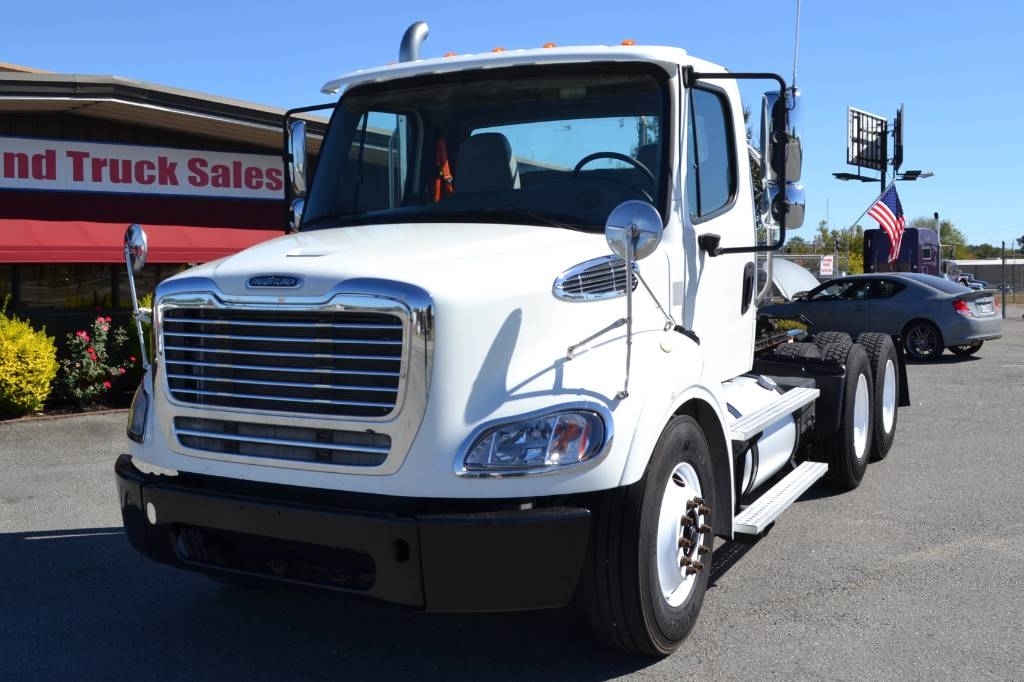 Freightliner Heavy Duty Trucks & Truck Trailers For Sale | Ritchie List