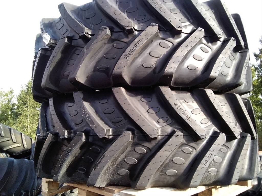 BKT UUDET 480 70 R34 - Paripyörät - Maatalous - Agritek-vaihtokoneet