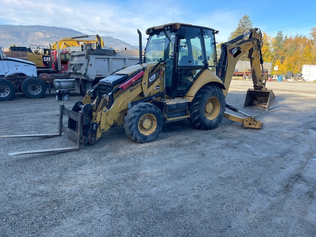 CAT 420F IT