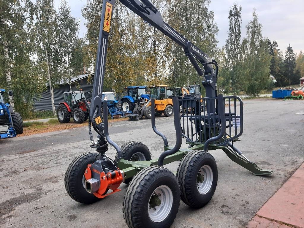 Farma T6 ja 4.6S kuormaaja - Metsäperävaunut - Metsäkoneet - Agritek ...