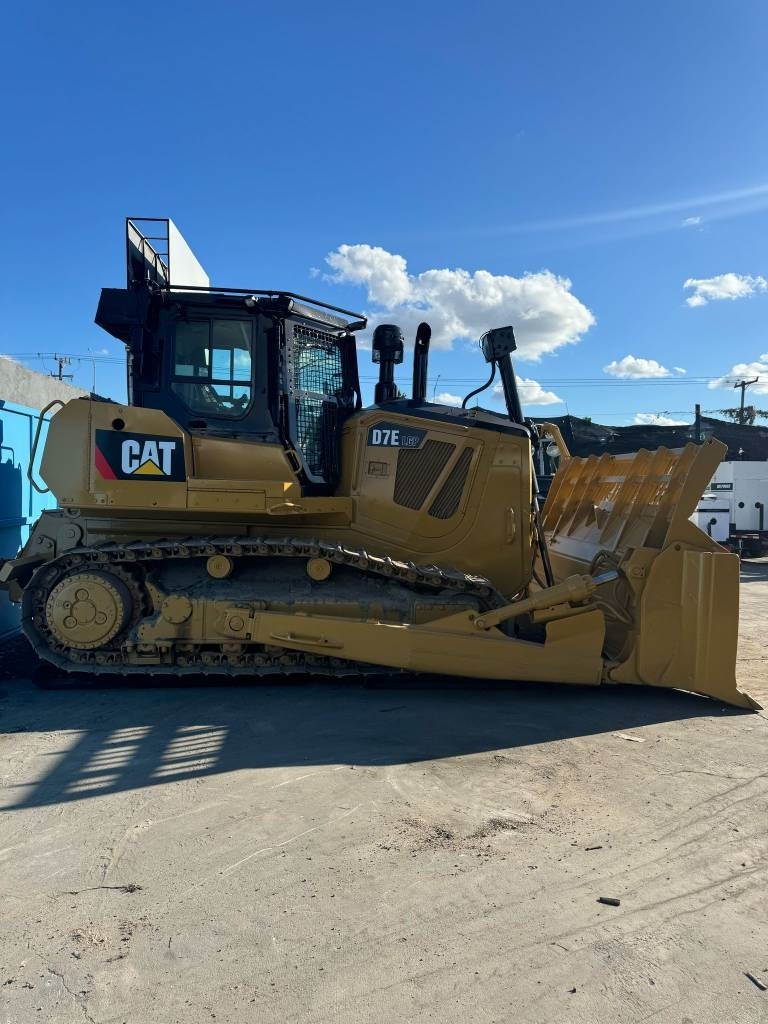 CAT D 7 E LGP