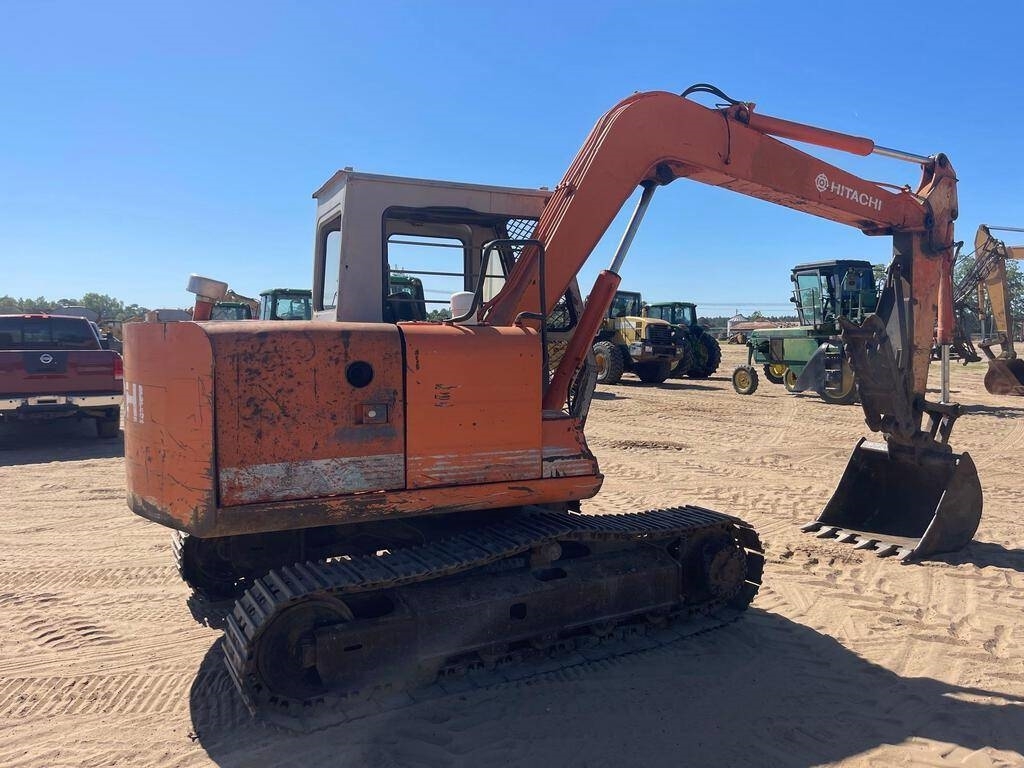 Hitachi EX60 EXCAVATOR