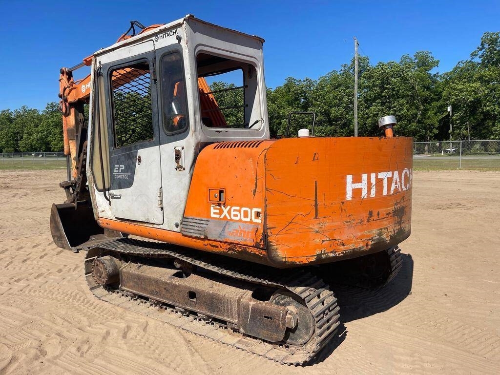Hitachi EX60 EXCAVATOR