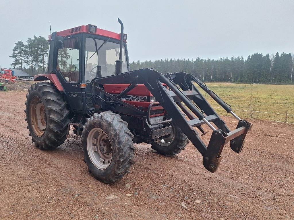Case IH 885 XL - Traktorit - Maatalous - Agritek-vaihtokoneet