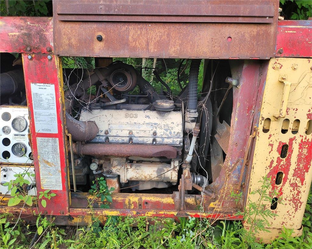 Chevrolet Kodiak Water Truck & 750cfm/250psi Air Compressor