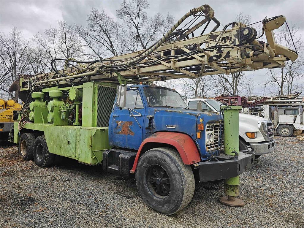Chicago Pneumatic 670 Drill Rig