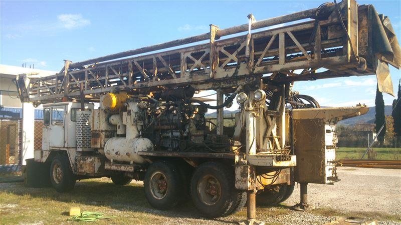 DrilTech D40K Drill Rig