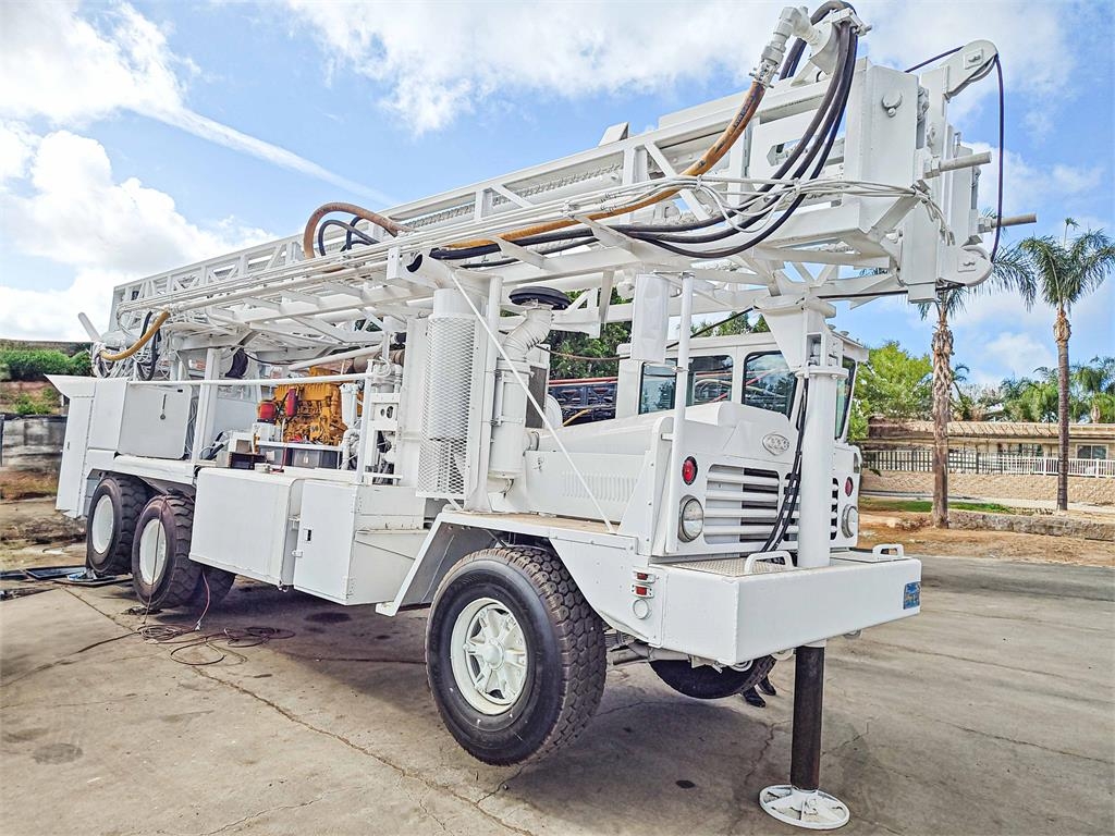 DrilTech D40K Drill Rig