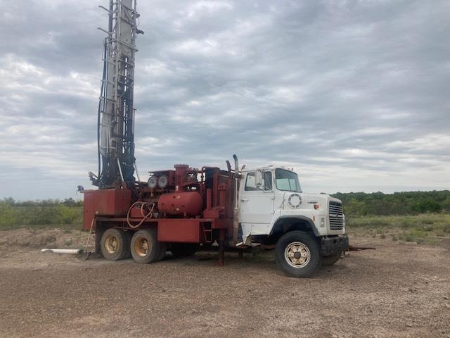 DrilTech T25K2W Drill Rig