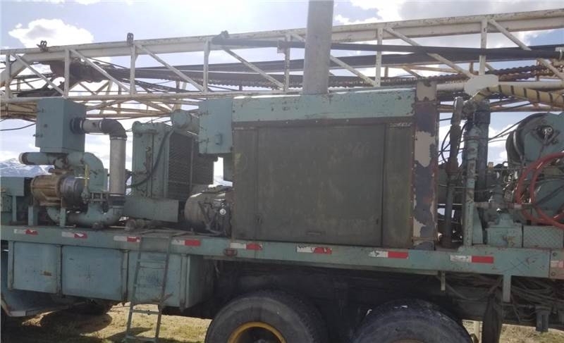 Gardner-Denver Denver 1500 drill rig