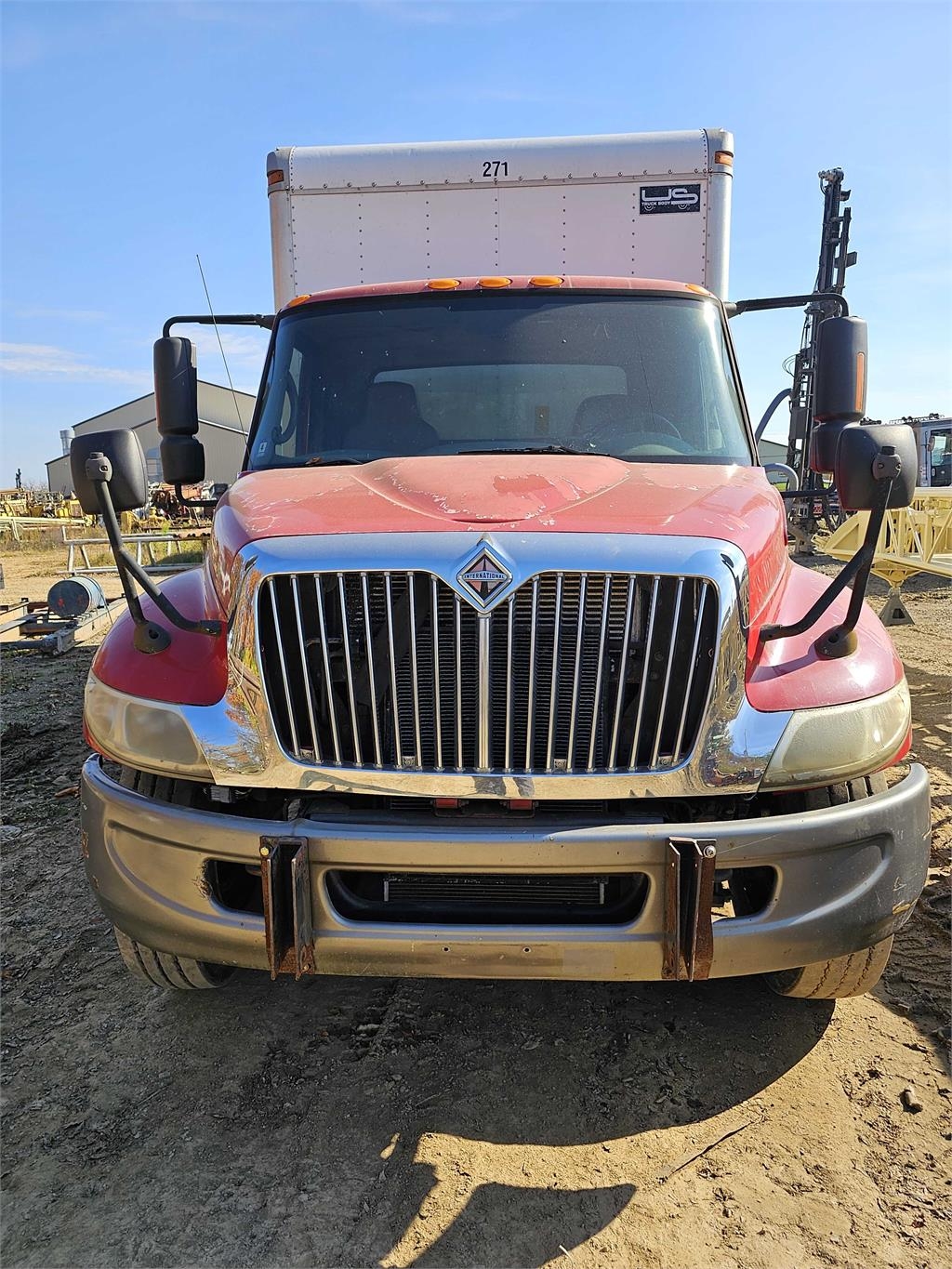 International Navistar 4400 SBA 4X2 22ft Box Truck