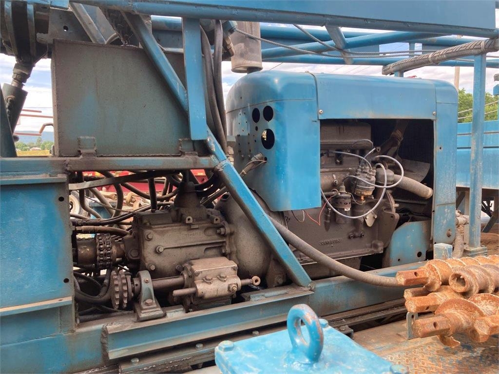 [Other] CME 45 Drill Rig Truck