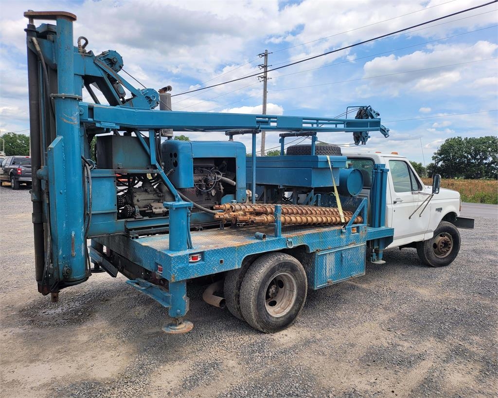 [Other] CME 45 Drill Rig Truck