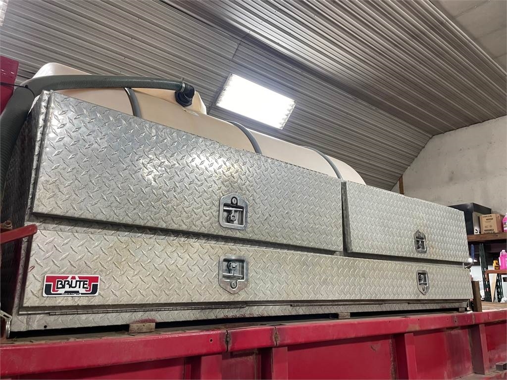 [Other] Shop-Built 14' ft flatbed 600 gallon water tank