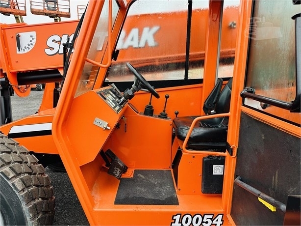 SkyTrak 10054