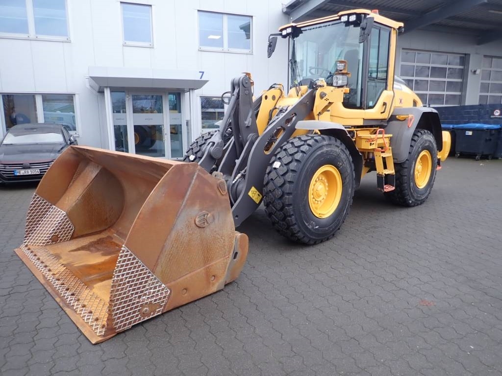 Volvo L 90 H - Wheel Loaders - Construction Equipment - Volvo CE EMEA ...