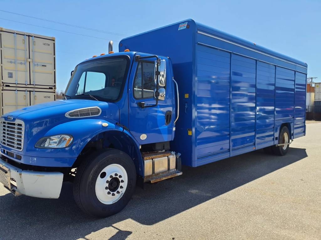 Freightliner Heavy Duty Trucks & Truck Trailers For Sale | Ritchie List