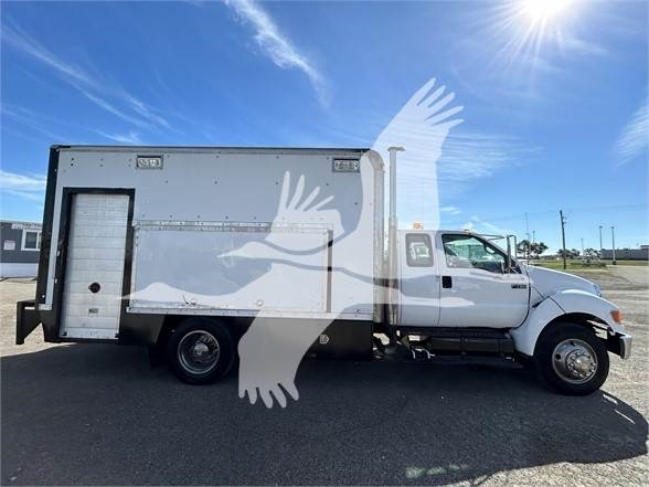 Ford F750 SD